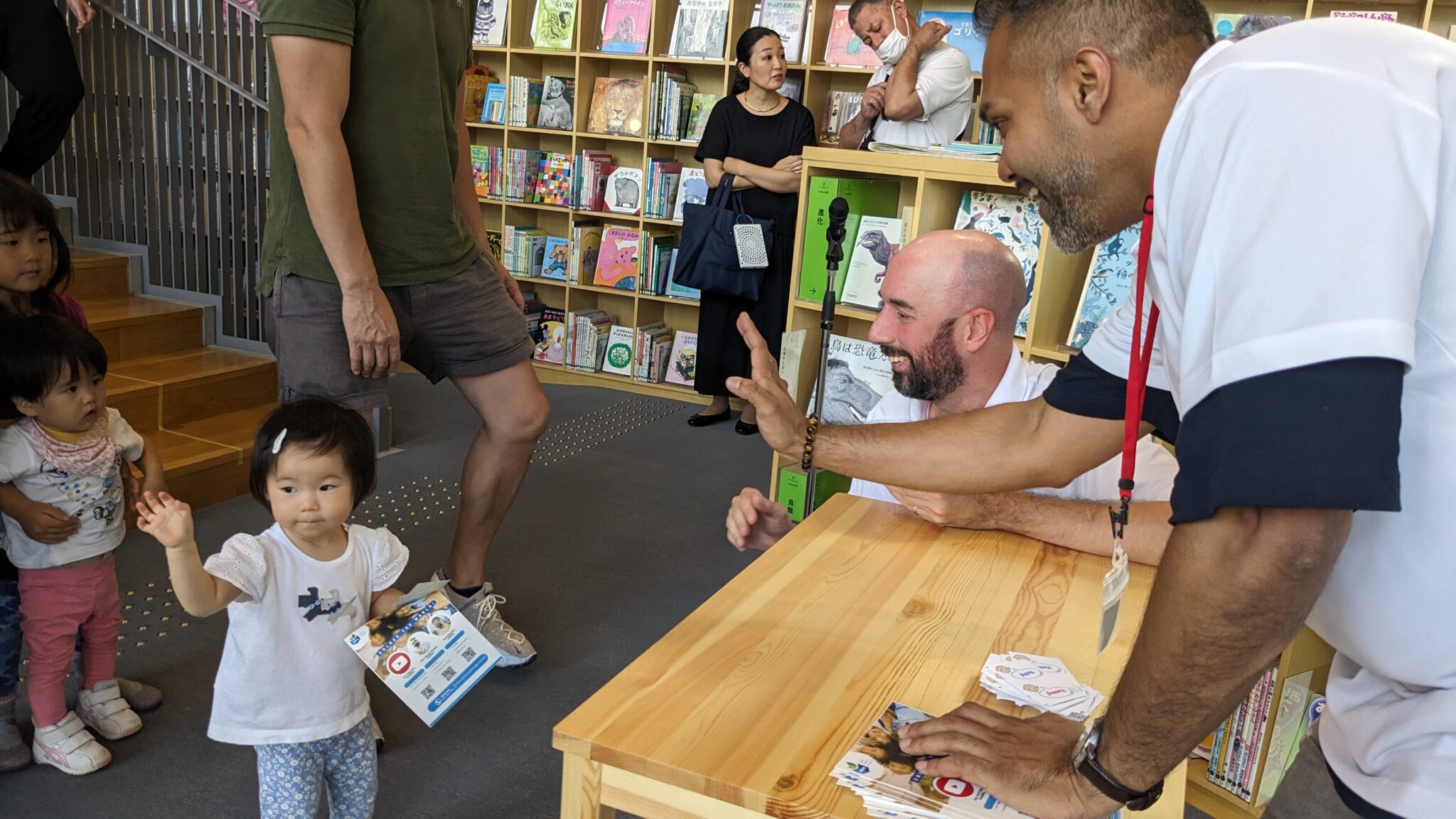 本の森でつながる・広がる KEA English Story Time -Curious Readers-vol.2 | 神戸市中央区のプリスクールなら、Kobe English Academy